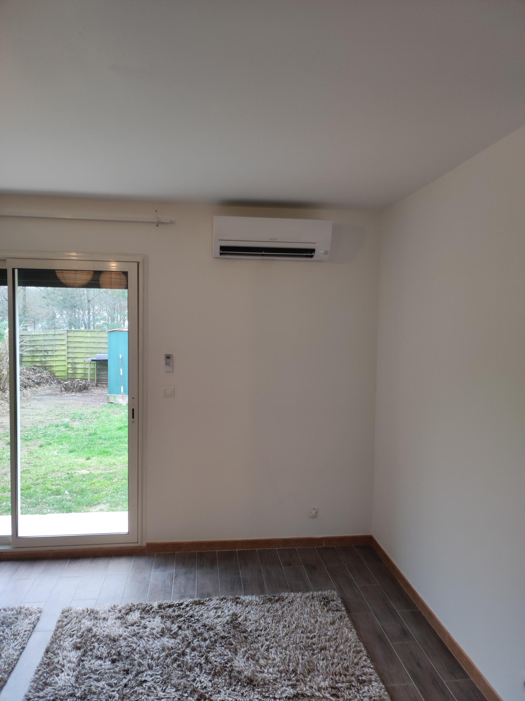 Installation d'un mono split Mitsubishi électric essentiel | Air Connect Energie