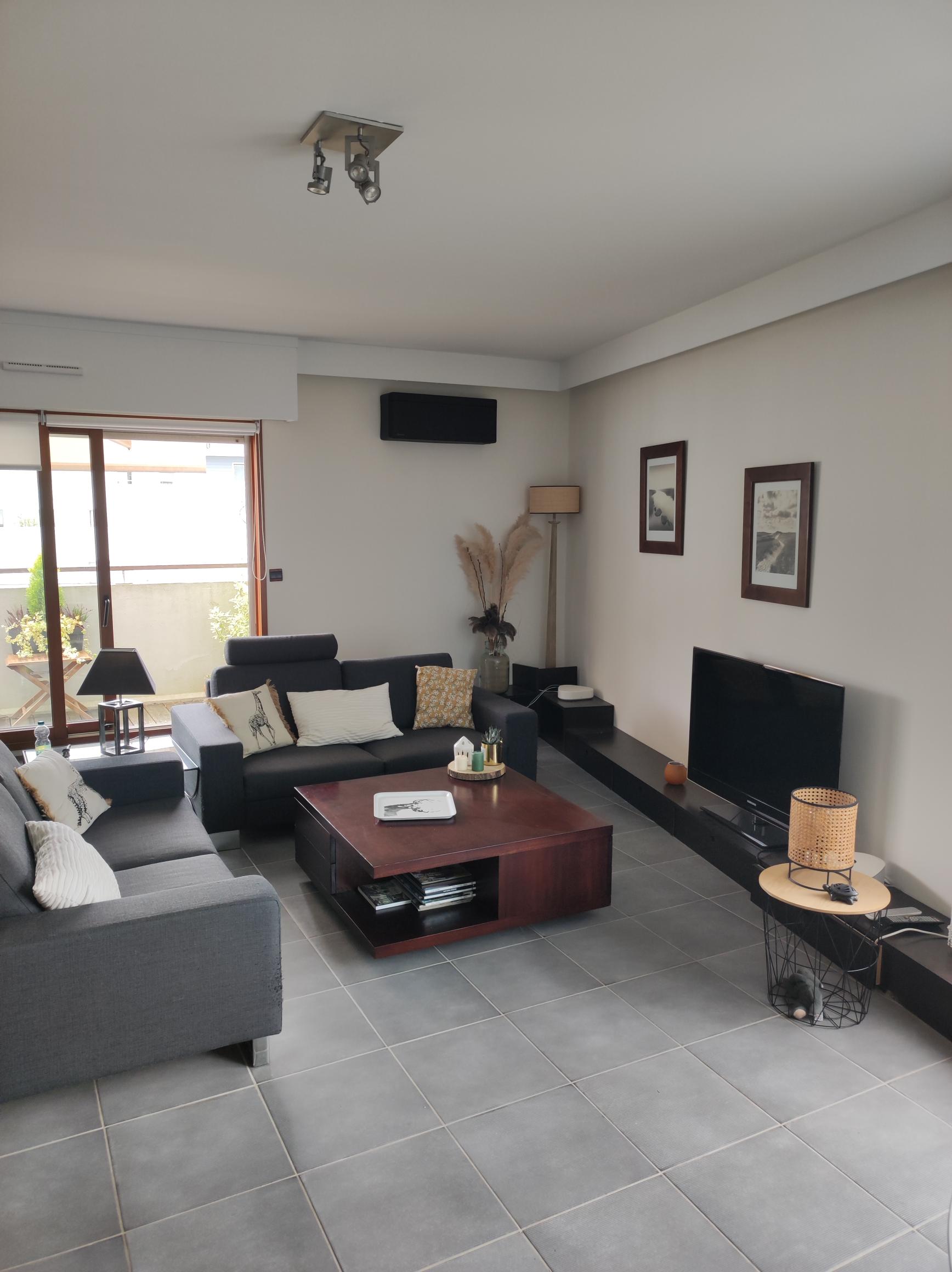 Installation d'un mono split STYLISH NOIR | Air Connect Energie